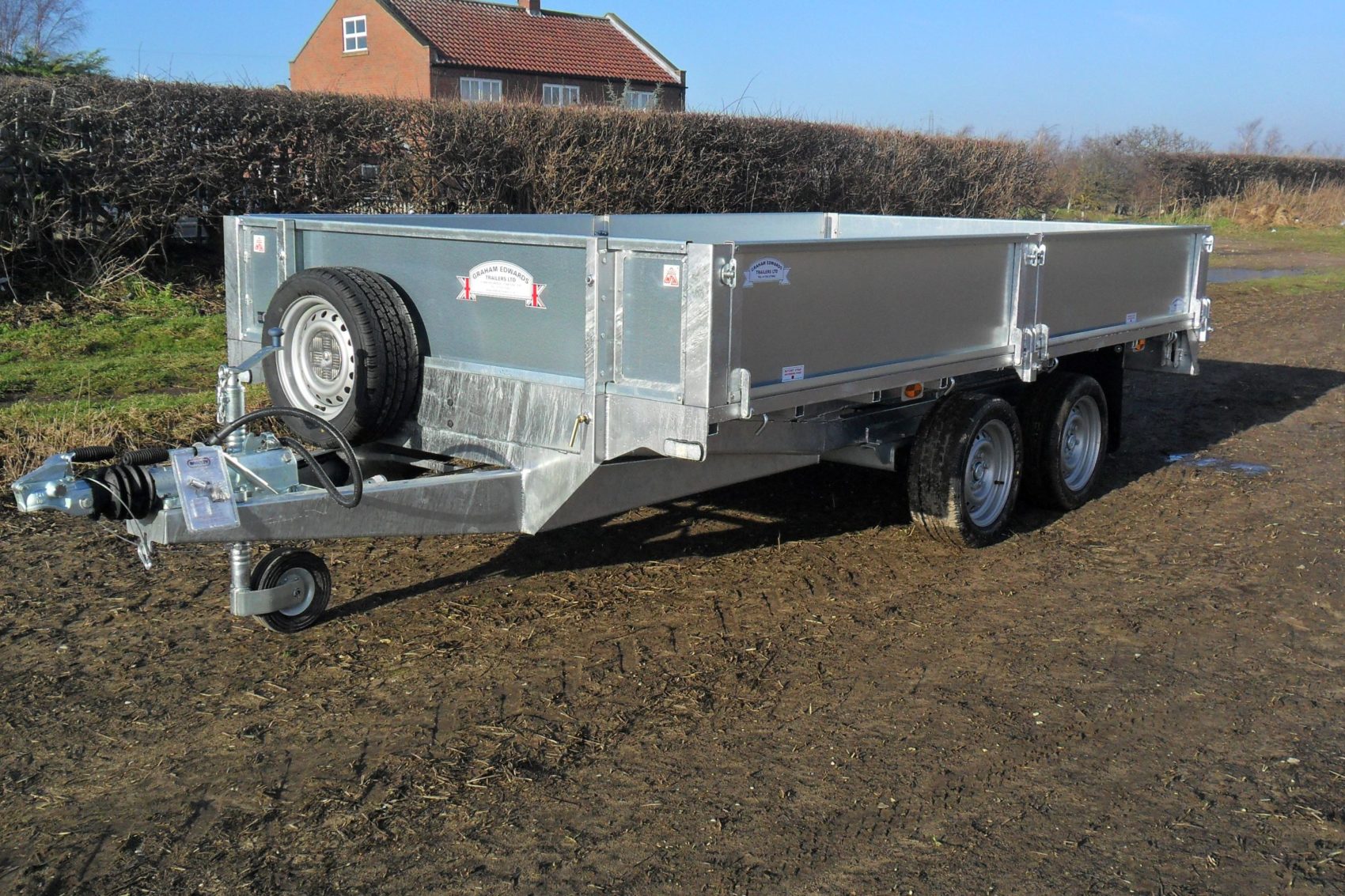 Tandem-Axle Flatbed Trailer Made to Order| Edwards Trailers