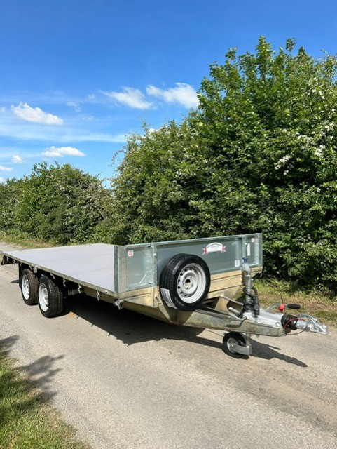 New Livestock Trailers | New Commercial Trailers | Graham Edwards