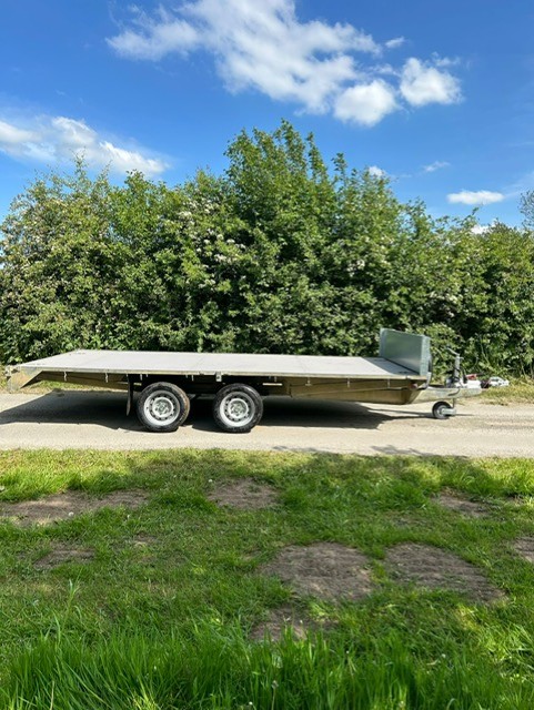 New Livestock Trailers | New Commercial Trailers | Graham Edwards