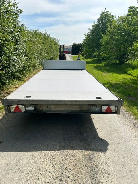 New Livestock Trailers | New Commercial Trailers | Graham Edwards