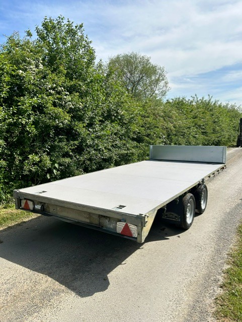 New Livestock Trailers | New Commercial Trailers | Graham Edwards