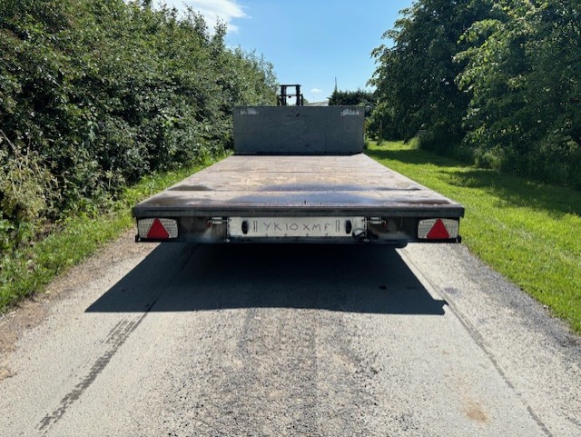 New Livestock Trailers | New Commercial Trailers | Graham Edwards